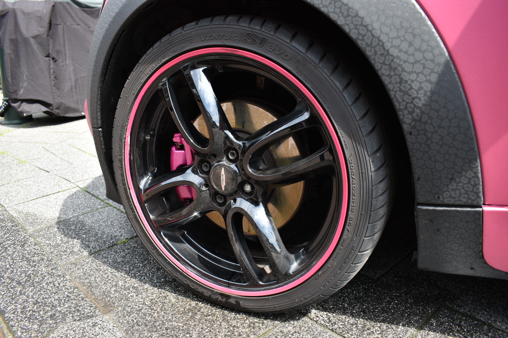 Remklauwen spuiten incl logo's | Wrap&Go | De Lier