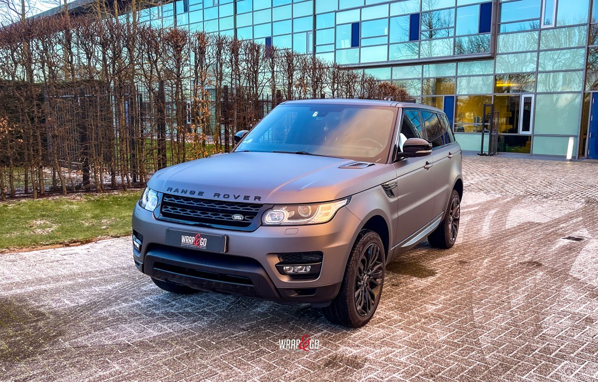 Range Rover wrap in 3M Matte Dark Grey
